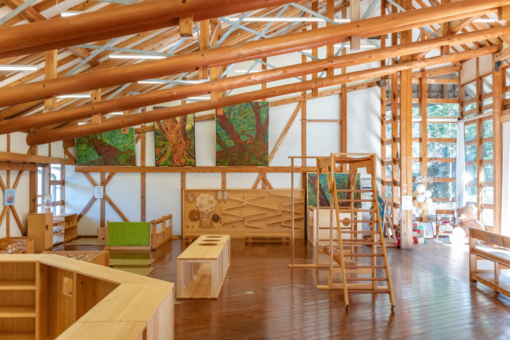 家族で訪れたい！梼原町「きつつき学習館」のおもちゃの部屋が素敵すぎる | EIMONS®︎[エイモンズ]/ 高知メディア